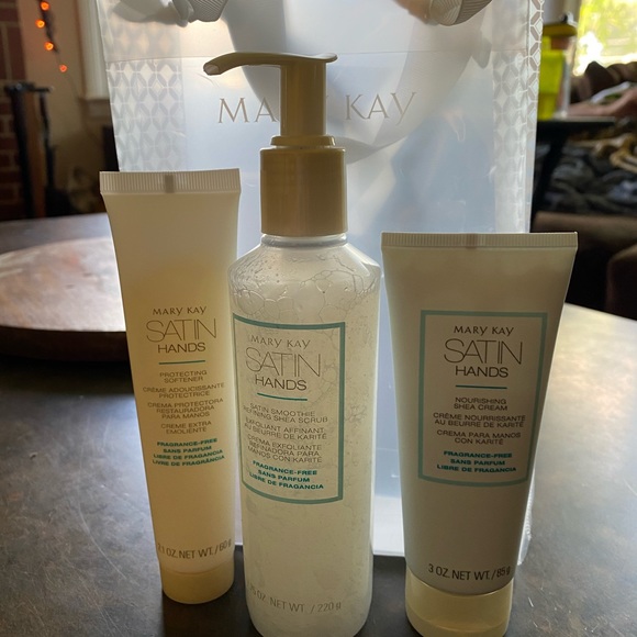 Mary Kay | Bath & Body | Mary Kay Satin Hands Pampering Set | Poshmark